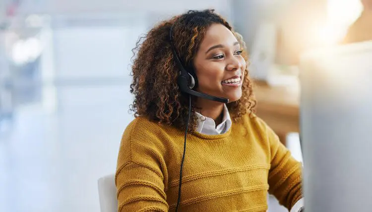 The Benefits of Becoming a Customer Service Agent - Hillarys Market